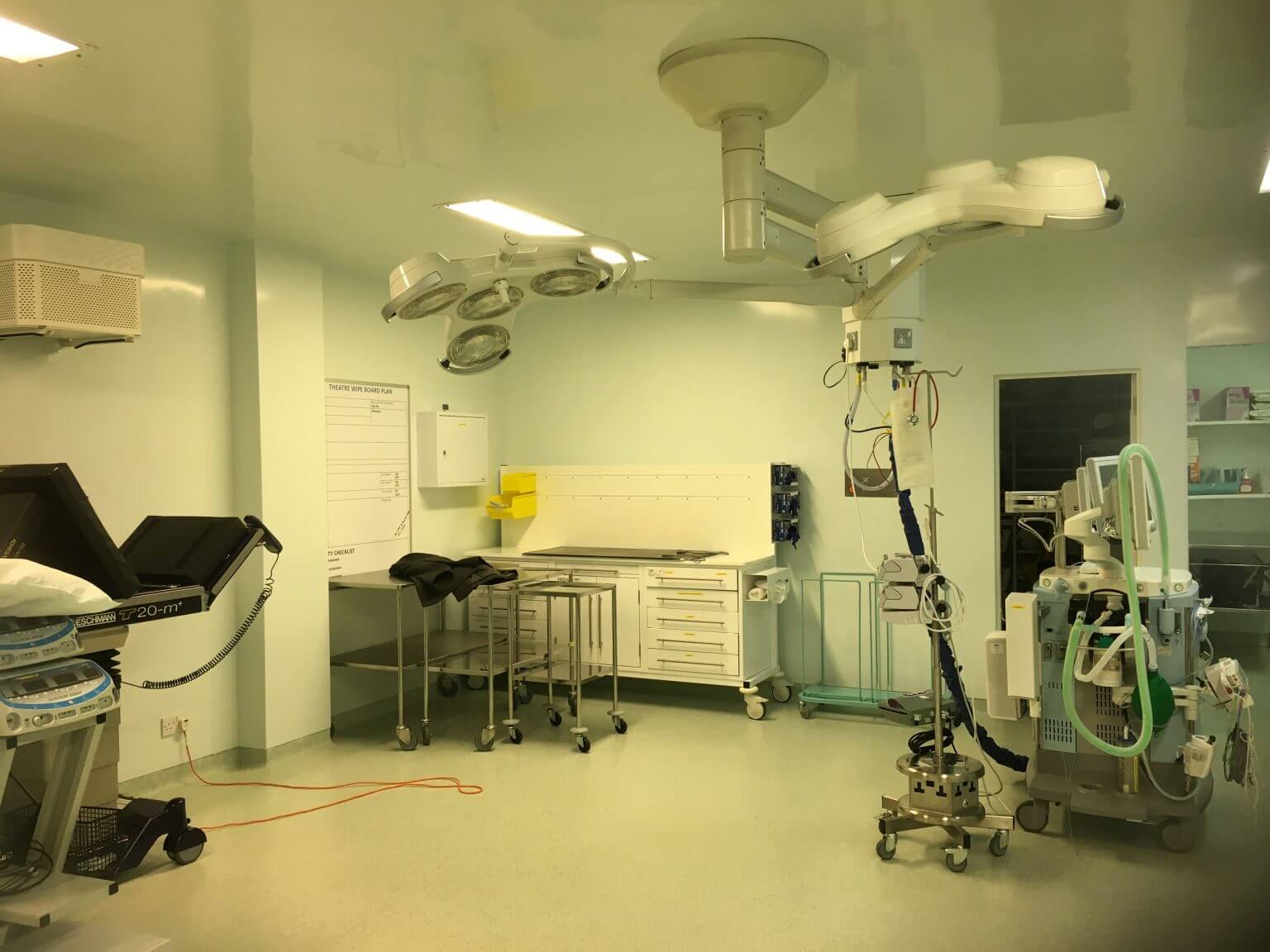 Medical Air Filtration System designed for Operating Theatres